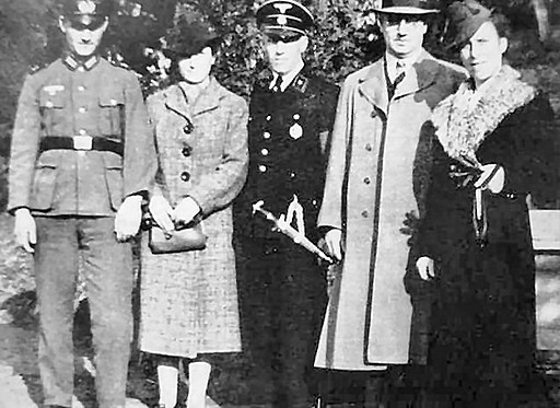 Schutzstaffel: The SS